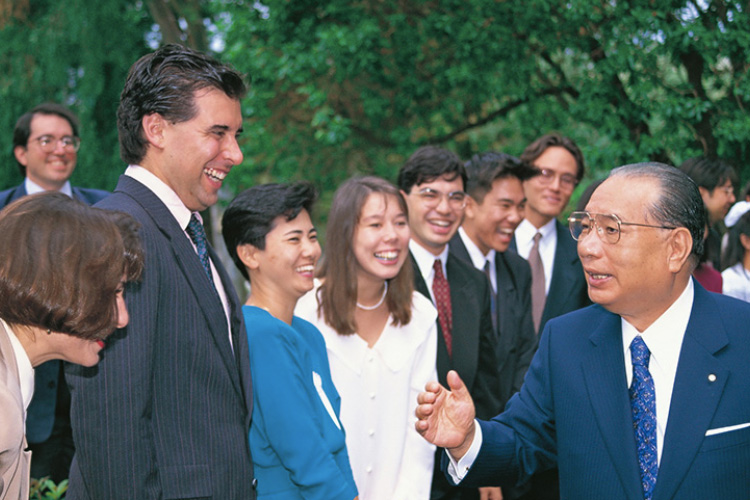 The Life Story of Daisaku Ikeda | Daisaku Ikeda Official Website